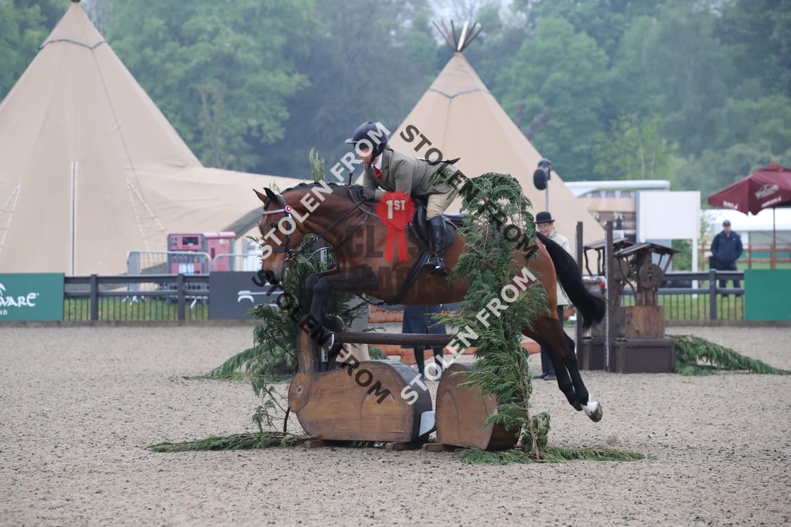 E15_0176 2024 - 1st Class Images