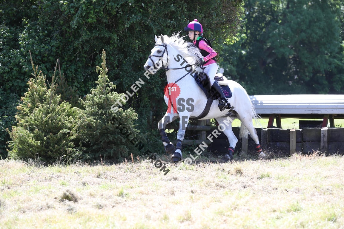 B34_3704 2024 - 1st Class Images