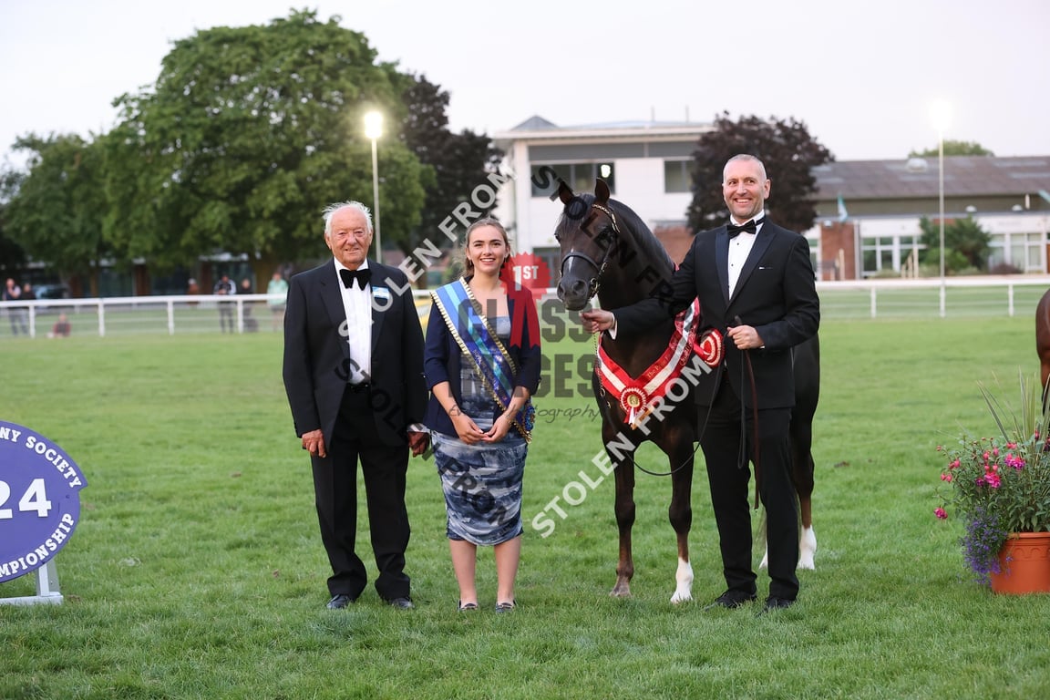 K88_2443 2024 - 1st Class Images