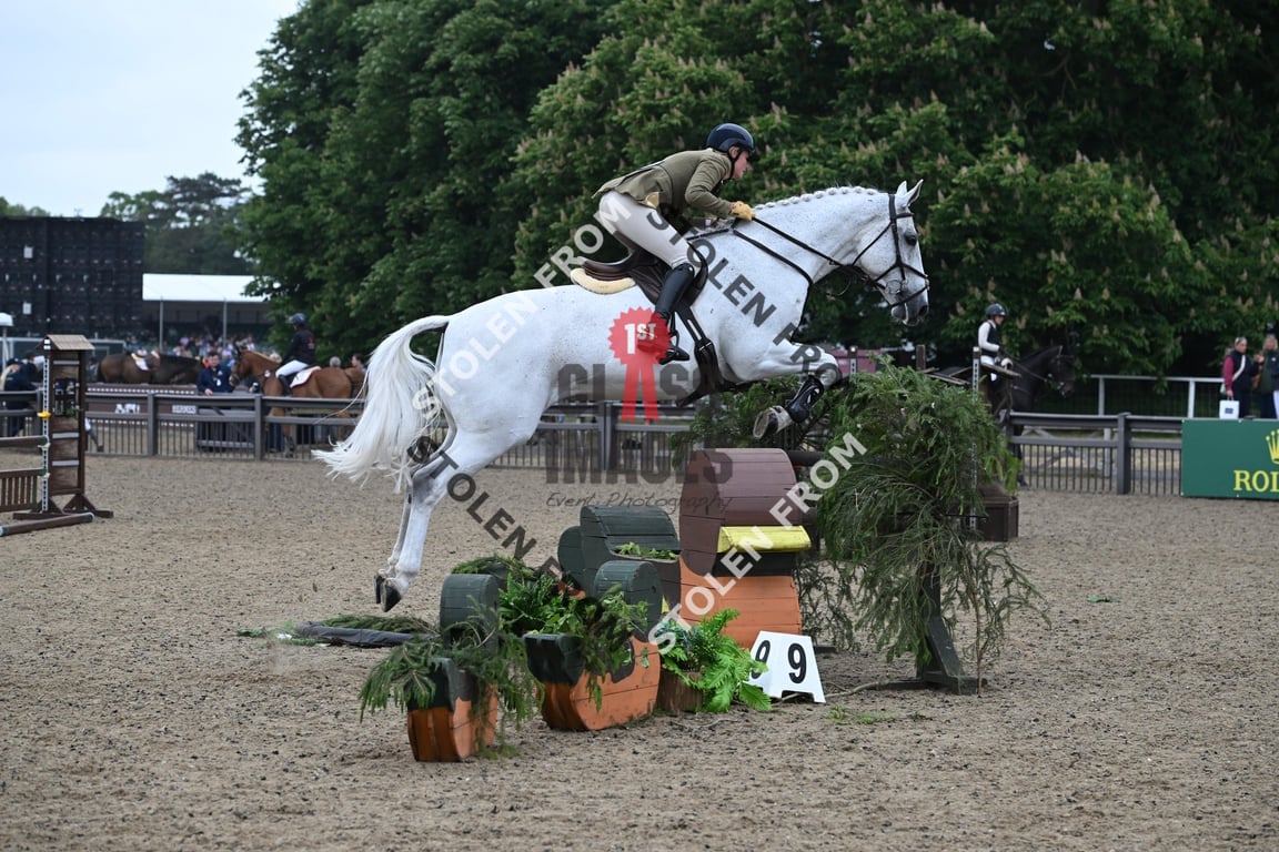 A32_1093 2025 - 1st Class Images