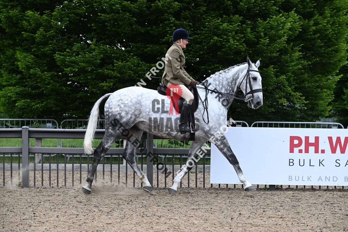 A32_1813 2025 - 1st Class Images