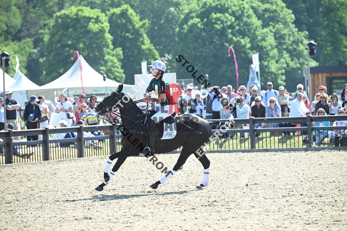 A33_2040 2025 - 1st Class Images