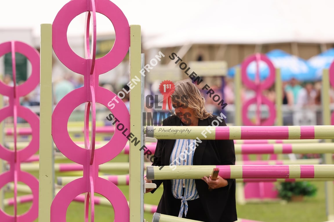 S47_3799 2025 - 1st Class Images